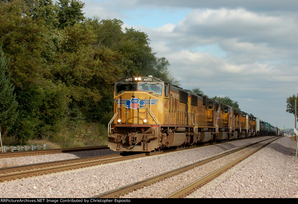 UP SD70M 4495